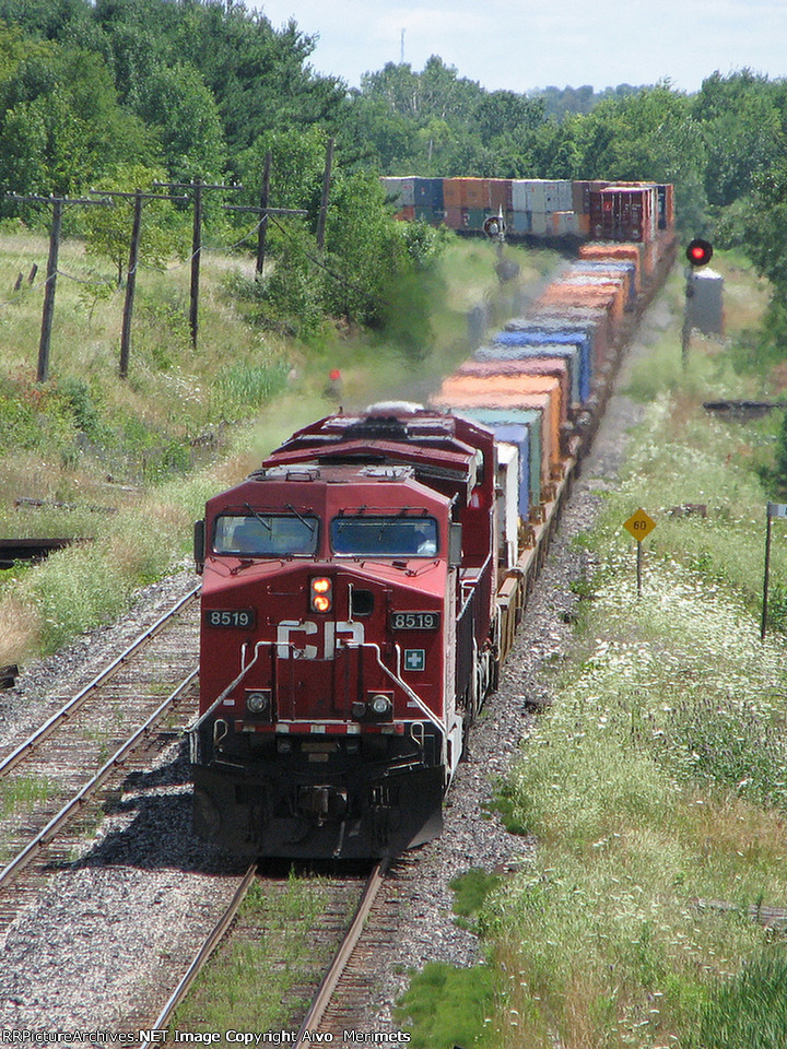 CP 8519 west at Coakley